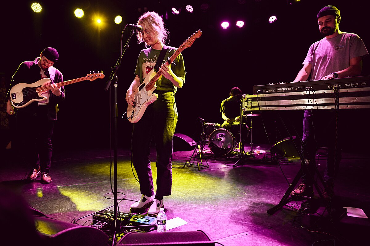 Men I Trust - Radio LUZ